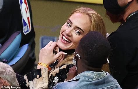 Adele Gets Cosy Lebron James Agent Rich Paul At Nba Finals