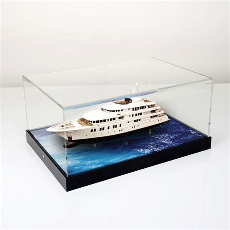 Model ship display cases with full colour printed bases. A perfect ...