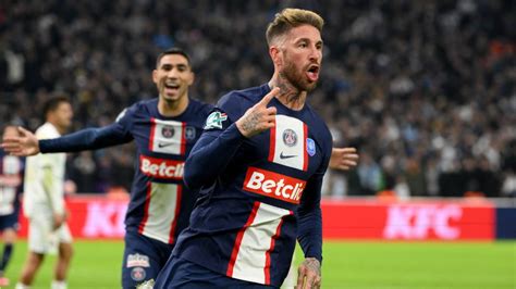 Video Gol Psg Sergio Ramos Anotó Con Letal Cabezazo Ante Marsella Por