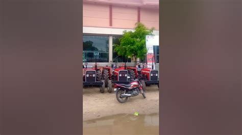 Tractor Showroom Massi Tractor Farmer Tractor Driver Shorts