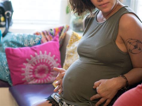 Early Pregnancy Breasts Early Pregnancy Breasts