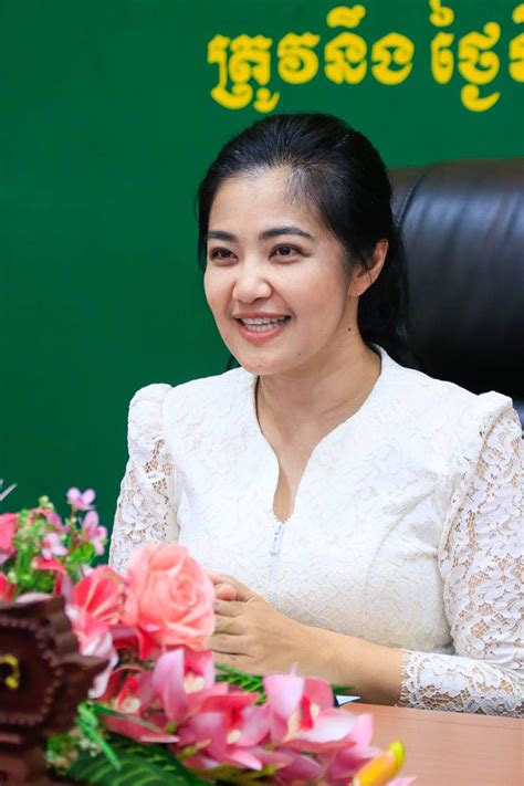 អបអរសាទរ សិស្សជាប់និទ្ទេសa ចំនួន៣នាក់ នៅខេត្តកោះកុង នឹងទទួលបានថវិកាចំនួន ៤លានរៀល ពីលោកជំទាវ