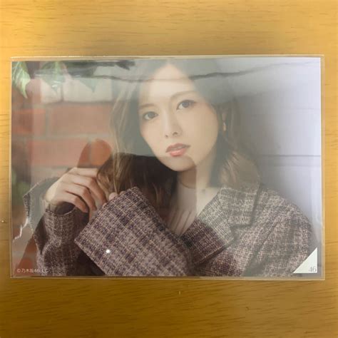 Yahoo オークション 乃木坂46生写真 白石麻衣 卒業記念42
