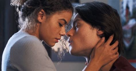 Ginny Georgia Antonia Gentry surprise par la première scène de sexe entre Ginny et Marcus