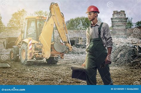 Construction Worker Stock Image Image Of Asphalt Houses 32100589