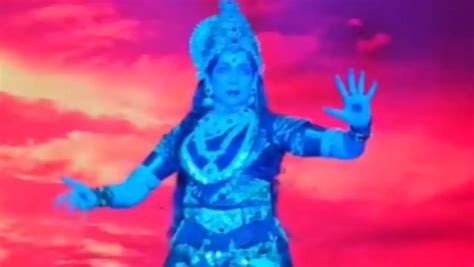 Hema Malini Stuns With Fiery Maa Durga Dance At 75 Fans Amazed By Her