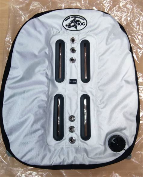 Hog 32lbs 360 Wing V2 Series Discover Scuba Dive Team