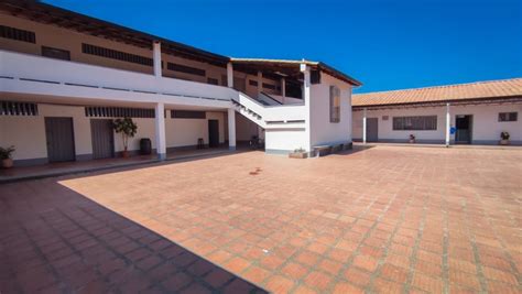 Salones Portería Y Otros Espacios De La I E Bernardo Uribe Londoño