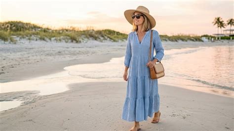 15 Beach Vacation Outfits Over 40 Elegant And Relaxed Coastal Style