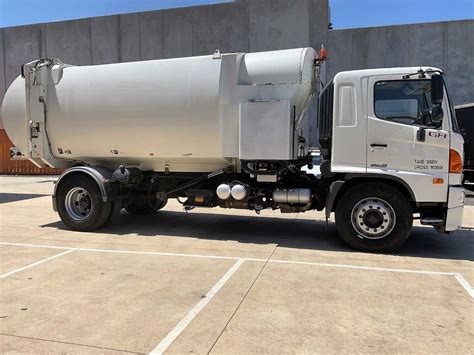 2012 Hino Gh Compactor Racecourse Motor Company