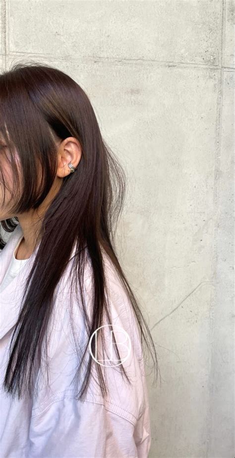 การบนทกอยางรวดเรว에 있는 Pam Nirattiyaporn님의 핀 긴 머리 레이어 헤어스타일 긴머리 헤어컷