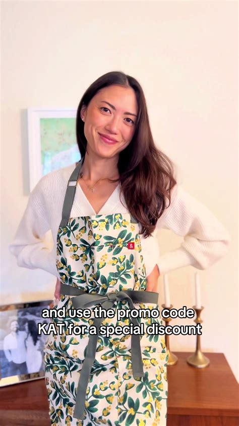 Every Cook Needs An Apron We Love Our Hedley And Bennett Aprons And Us