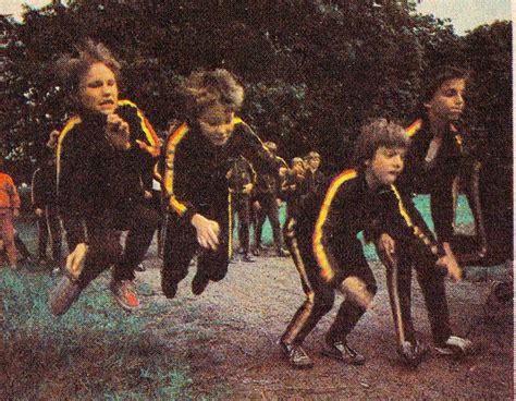 Ddr Wehrerziehung Bei Der Gst Ddr Pioniere Freie Deutsche Jugend Thälmannpioniere Jungpioniere