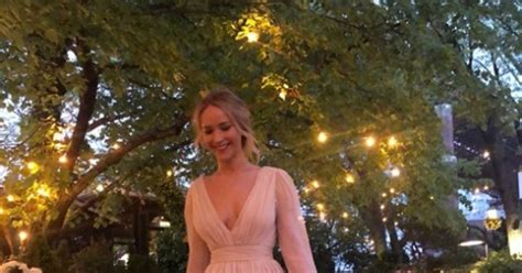 제니퍼 로렌스 6살 연상 아트디렉터와 약혼 아름다운 여신 미모[할리웃통신]