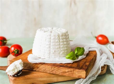 4 أنواع من الجبن صحية ومفيدة لأصحاب ارتفاع نسبة الكولسترول فى الدم