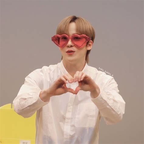 · ͟͟͞͞ Yunho Ateez