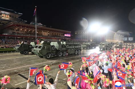 Военный парад в честь 80 летия основания Трудовой партии Кореи Пхеньян