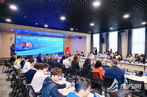 “让每个人成为主动求变的终身学习者” 这场研讨会聚焦教师终身发展