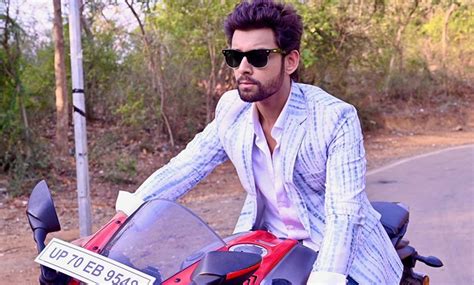 বাবাকে ক্রিকেট খেলতে যাচ্ছি বলে সেদিনই ক্রিকেট ছেড়ে দিলেন অভিনেতা