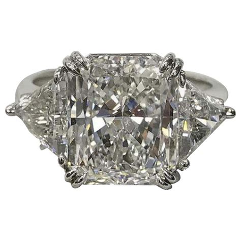 Gia Certified 580 Carat Radiant Cut Diamond Ring For Sale At 1stdibs
