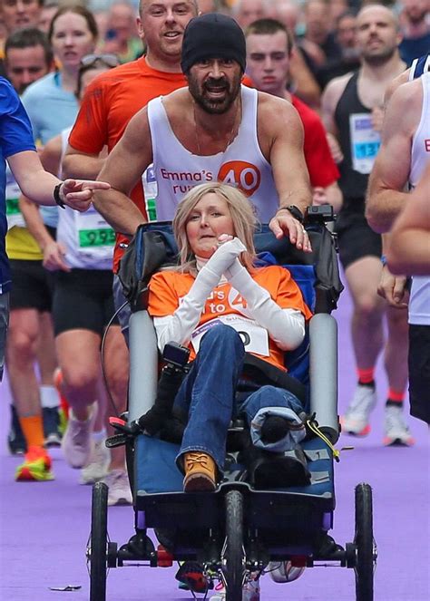 Колін Фаррелл пробіг марафон задля допомоги генетично хворим людям Insider Ua