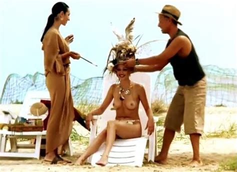 Голая Ольга Кришталь в Atlantida