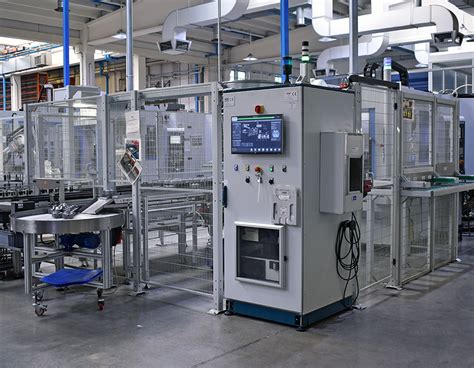Isole Robotizzate Asservimento Macchine Utensili Metal Work Automation