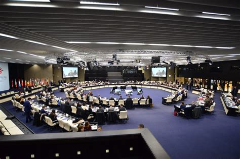 Министрите на отбраната на страните от ЕС се събират в София Flashnews