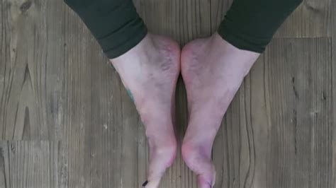 Size Feet Yoga Pose Measuring Comparing Ft Ukgoddess Clips Sale