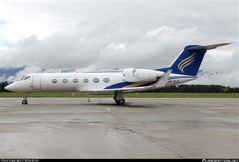 A6 Rja Royal Jet Gulfstream G300 G Iv Photo By Gilles Brion Id