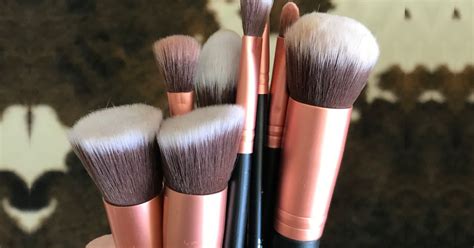 Makeup Brush 18 Piece Set Only 799 Shipped For Prime Members Over