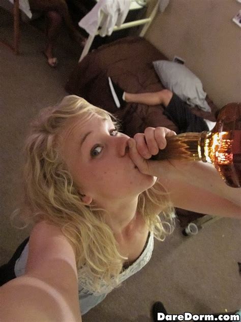 Drunk Goofy College Students Party With Freshmen Cocks In Dorm Porn