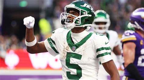 Jets Hc Aaron Glenn Issues Bold Statement On Roster Construction Ahead