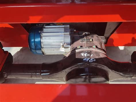 Assisted Powered Walking Lifting Platform