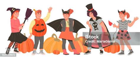 파티를위한 할로윈 멋진 의상을 입은 어린이 평평한 벡터 고립 십대에 대한 스톡 벡터 아트 및 기타 이미지 십대 할로윈 공휴일 Istock