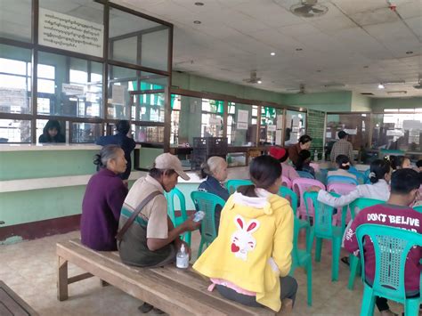 သံတောင်ကြီးမြို့နယ်တွင် နိုင်ငံ့ဝန်ထမ်းများ၏ ပင်စင်လစာငွေများကို မြန