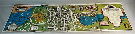 Lot Vintage 1939 The New York Official Worlds Fair Pictorial Map