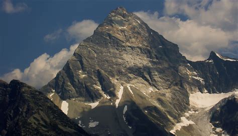 Rogers Pass Custom Climbing And Ski Touring Trips With Revelstoke