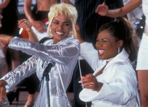 Halle Perry Takes Us Back To Her Platinum Blonde Era Purewow