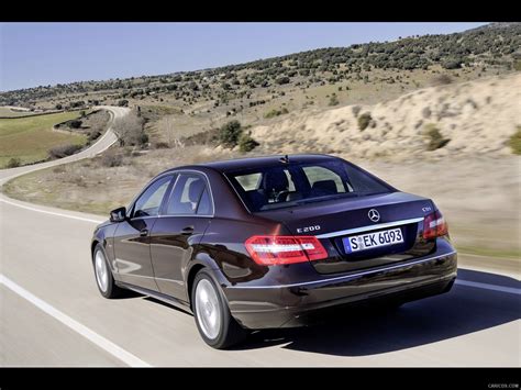 2010 Mercedes Benz E Class Sedan Caricos