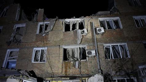Russia-Ukraine War: In Kyiv Suburb Symbolizing War, a Family Bids Farewell to a Fallen Soldier ...