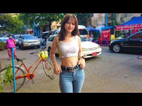 Yangon Girls Myanmar Yangon Young Girls Light Oil Lamps And Offer