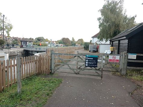 Thames Path Traffic Free Cycle Route Willcycle