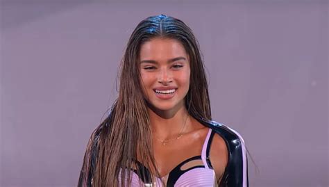Israëlische Songfestival Zangeres Noa Kirel Laat Niets Aan De