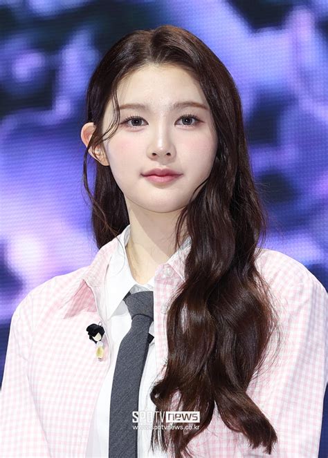 [포토s] 하츠투하츠 에이나 분위기가 남달라