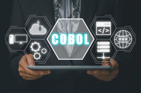 Cobol入門｜言語の特徴や、書き方、勉強方法、難易度について解説
