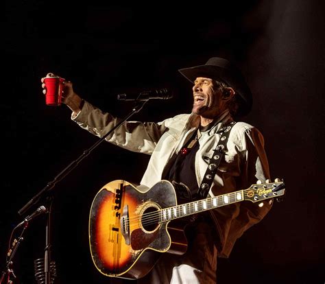 Toby Keith Makes Triumphant Return To Stage Last Night In Las Vegas