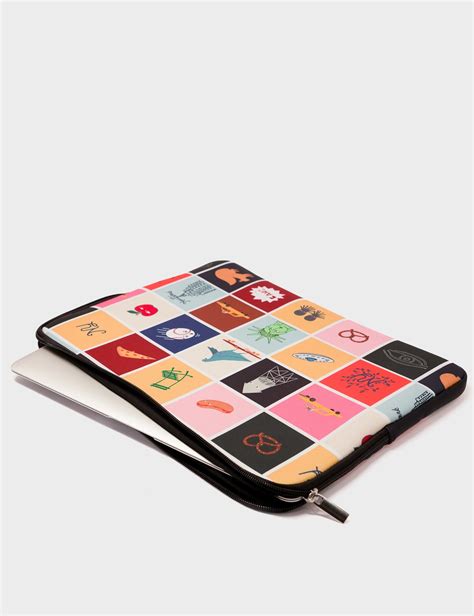 Black Neoprene Laptop Cover New York Bingo Design Min And Mon