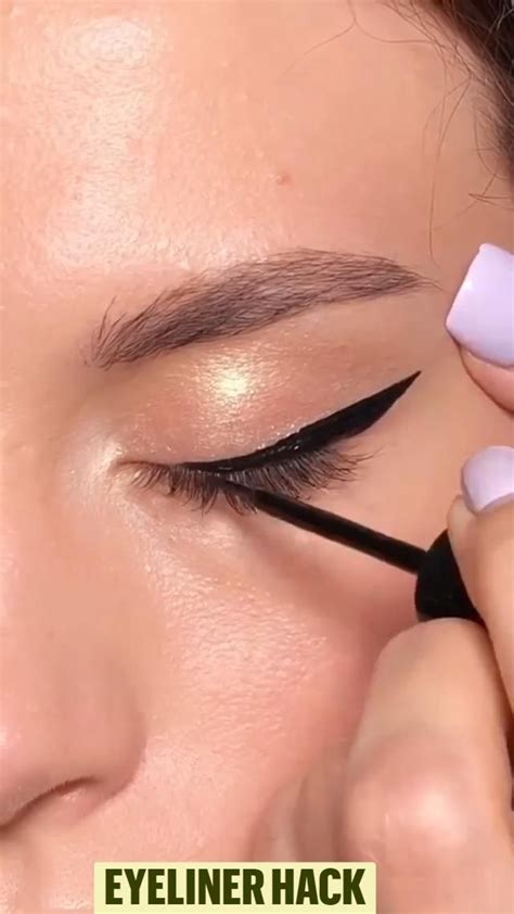 Eyeliner Hack Smokey Eye Makeup Eye Makeup Winged Eyeliner Makeup