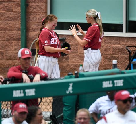 Photos Montana Fouts At The University Of Alabama
